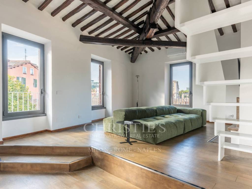 Vendita Appartamento in via Della Scala. Roma. Ottimo stato, terzo ...