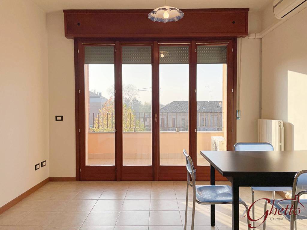 Vendita Appartamento Terre del Reno. Bilocale in piazza Sandro Pertini ...