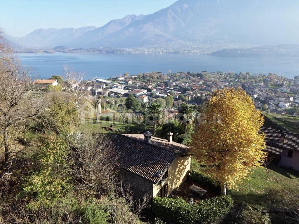 Vendita Villa unifamiliare in via Antica Regina 9 Domaso. Buono stato ...