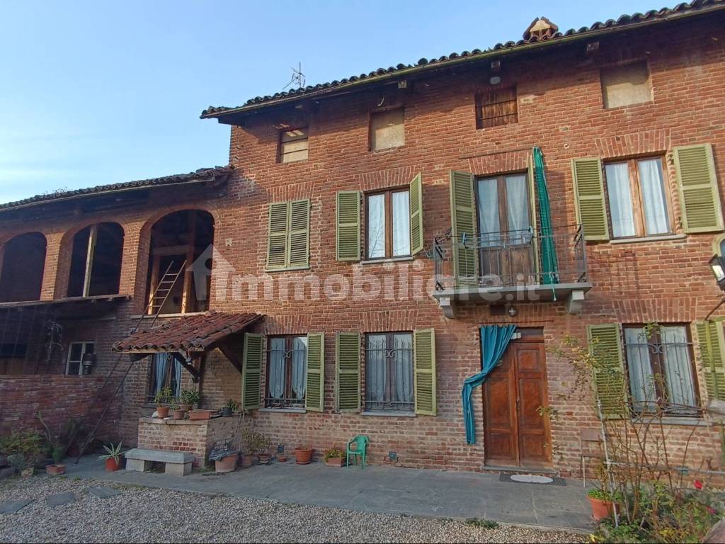 Vendita Cascina in Strada della Varletta 30 Villanova d'Asti. Ottimo ...