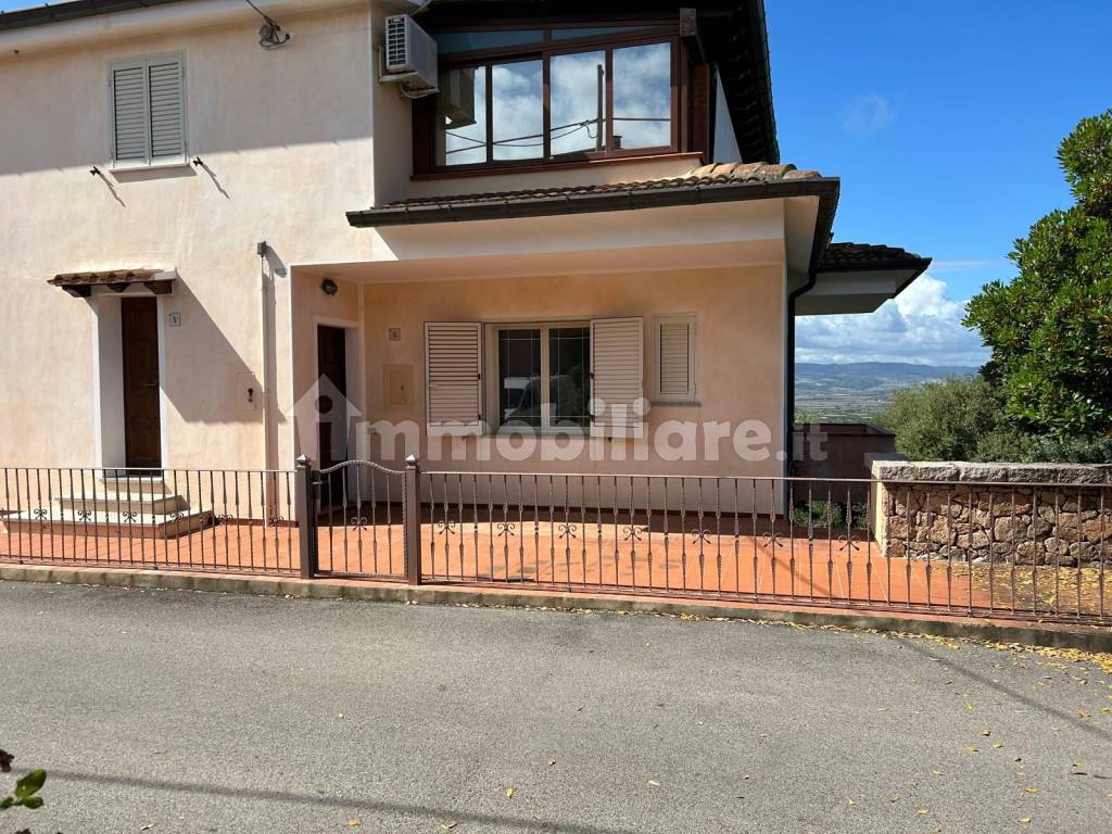 Vendita Villa bifamiliare in via Li Seddi Badesi. Ottimo stato, posto ...