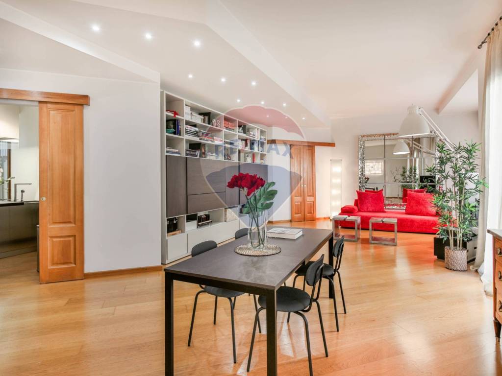 Vendita Appartamento Milano. Quadrilocale in via Disciplini 7. Ottimo ...