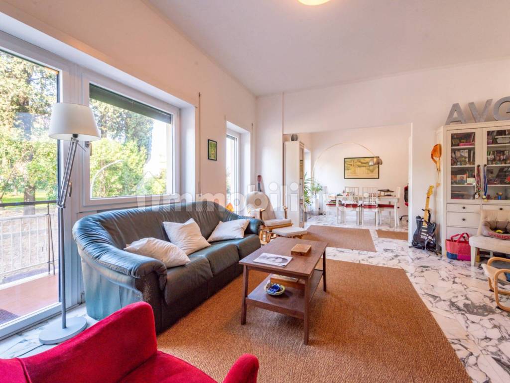 Vendita Appartamento Roma. Quadrilocale in via Fabiola. Ottimo stato ...