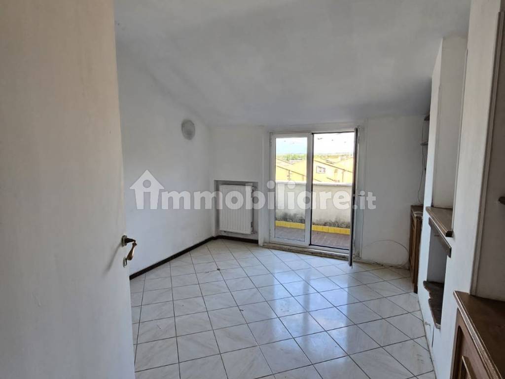 Vendita Mansarda in via del Risaro 124 Roma. Buono stato, con balcone ...