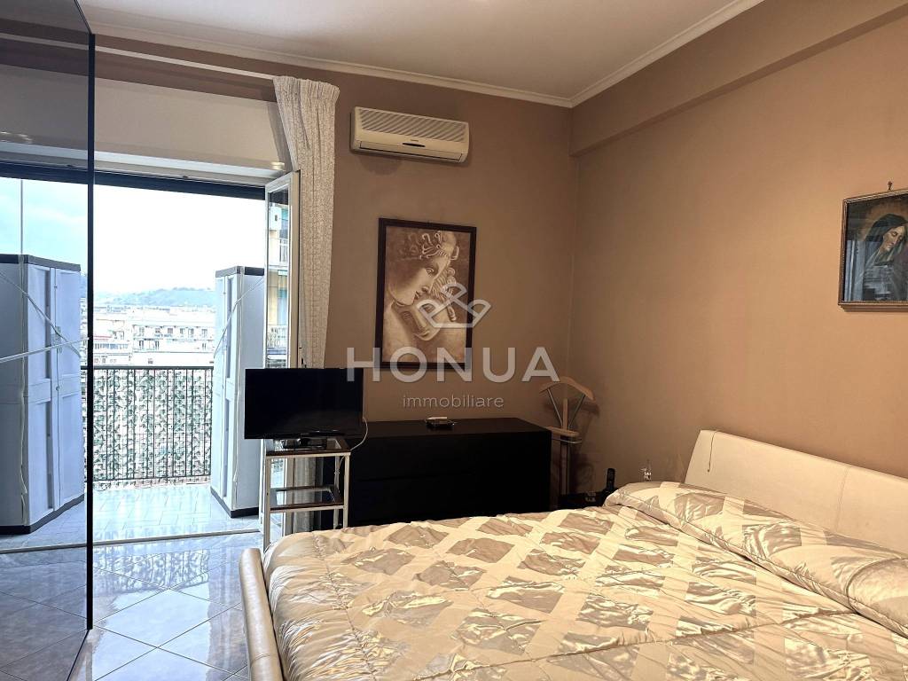 Vendita Appartamento Napoli. Trilocale in via Enea Zanfagna 36. Buono ...