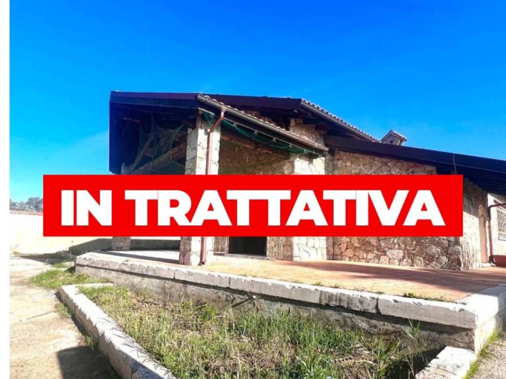 Vendita Villa bifamiliare in via Carlo Salerio 20 Roma. Nuova, posto ...