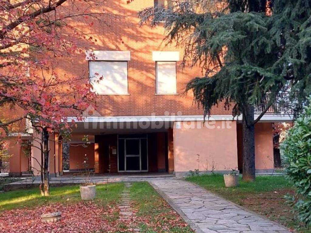 Vendita Appartamento in via Baretti 19. Asti. Buono stato, posto auto ...