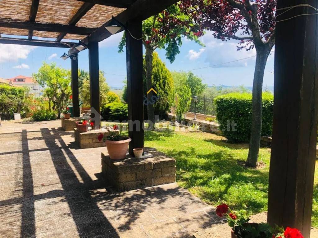 Vendita Villa unifamiliare Offida. Buono stato, 330 m², rif. 116348271