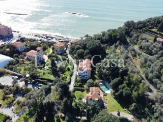 Case in vendita Lerici - Immobiliare.it
