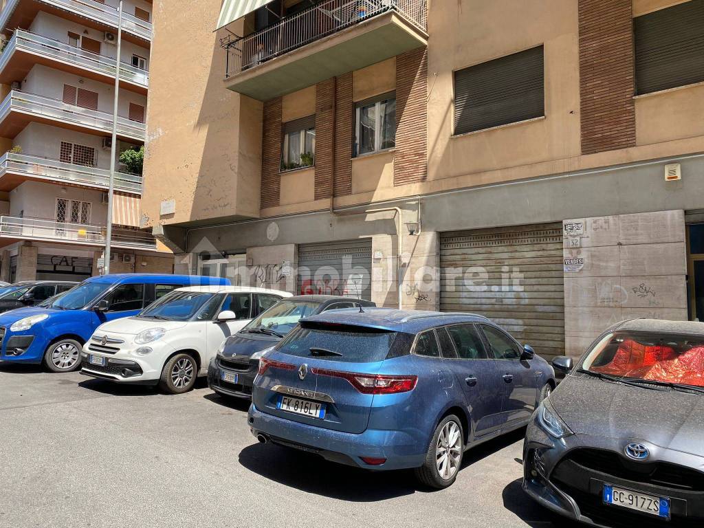 Locale commerciale via Francesco Lemmi, Roma, Rif. 116440673 ...
