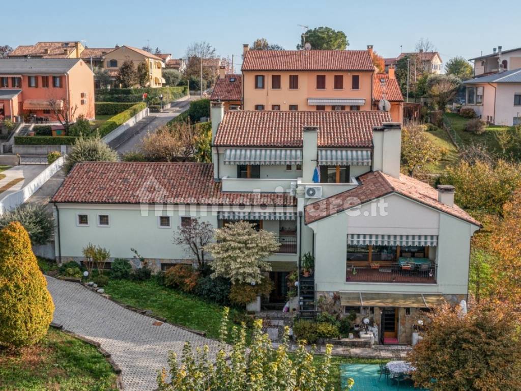 Vendita Villa unifamiliare in via Trento 22 Colle Umberto. Ottimo stato ...