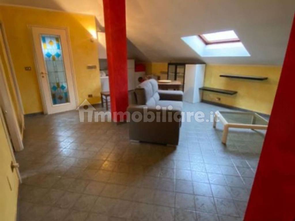 Affitto Appartamento Condove. Bilocale in via Torino. Buono stato ...