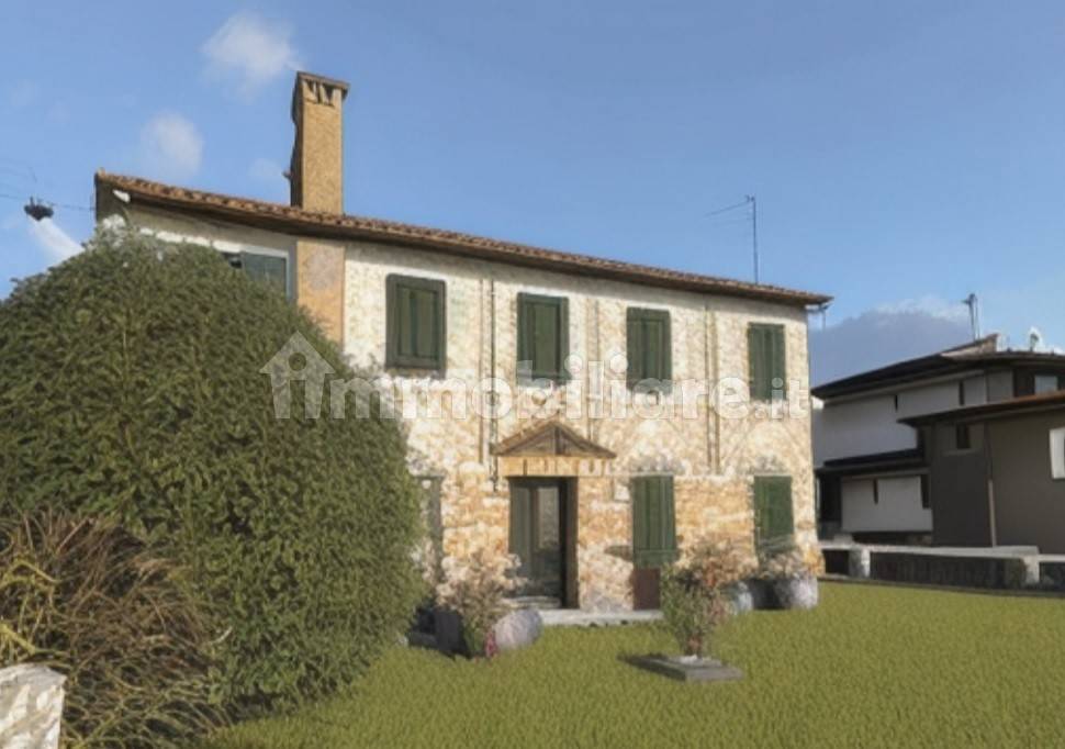 Vendita Rustico in via Roma Terrazzo. Da ristrutturare, posto auto, 140 ...