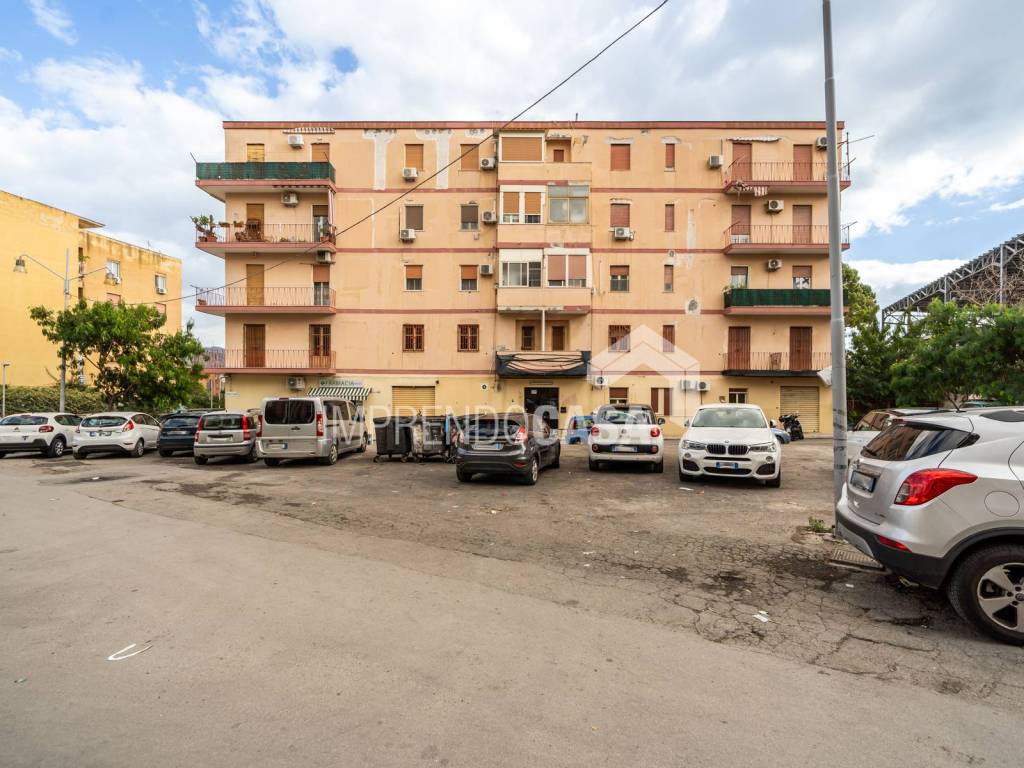 Vendita Appartamento in via Termini Imerese 6. Palermo. Da ...