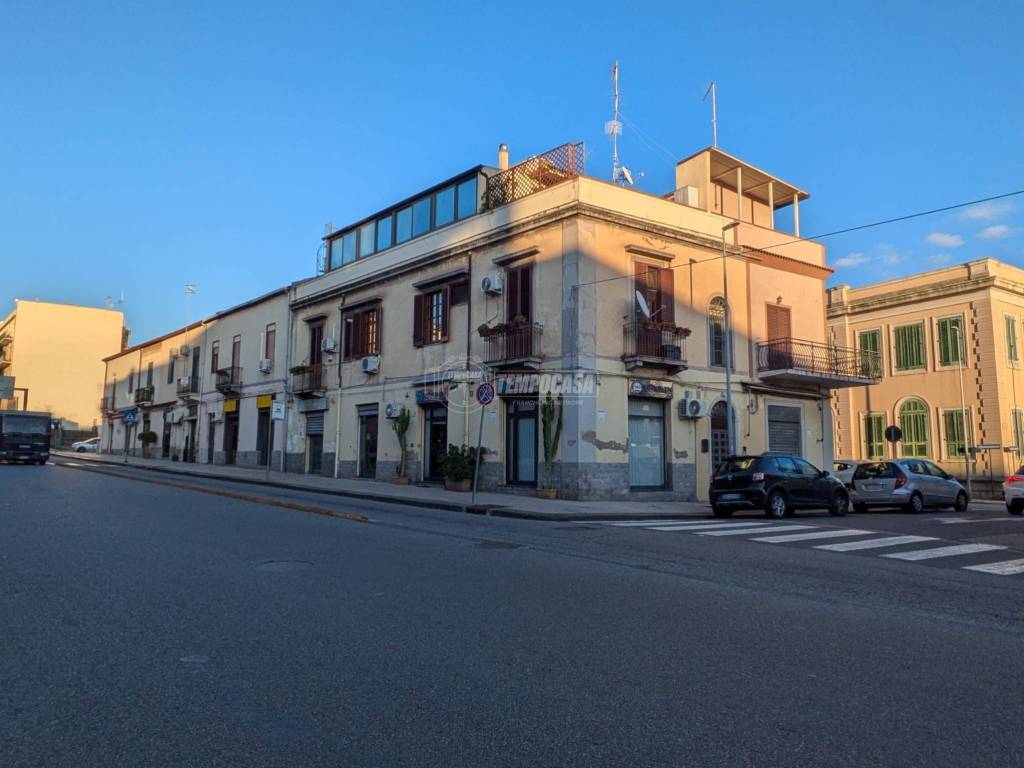 Locale commerciale via Catania 38, Messina, Rif. 116586273 - Immobiliare.it