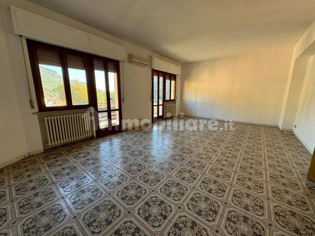 Vendita Appartamento Buti. Quadrilocale in via Rio Magno,. Da ...