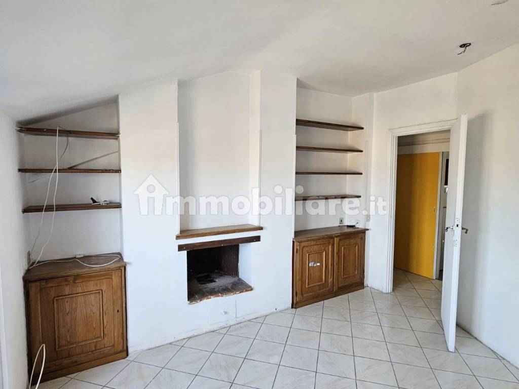 Affitto Mansarda in via del Risaro 124 Roma. Buono stato, con balcone ...