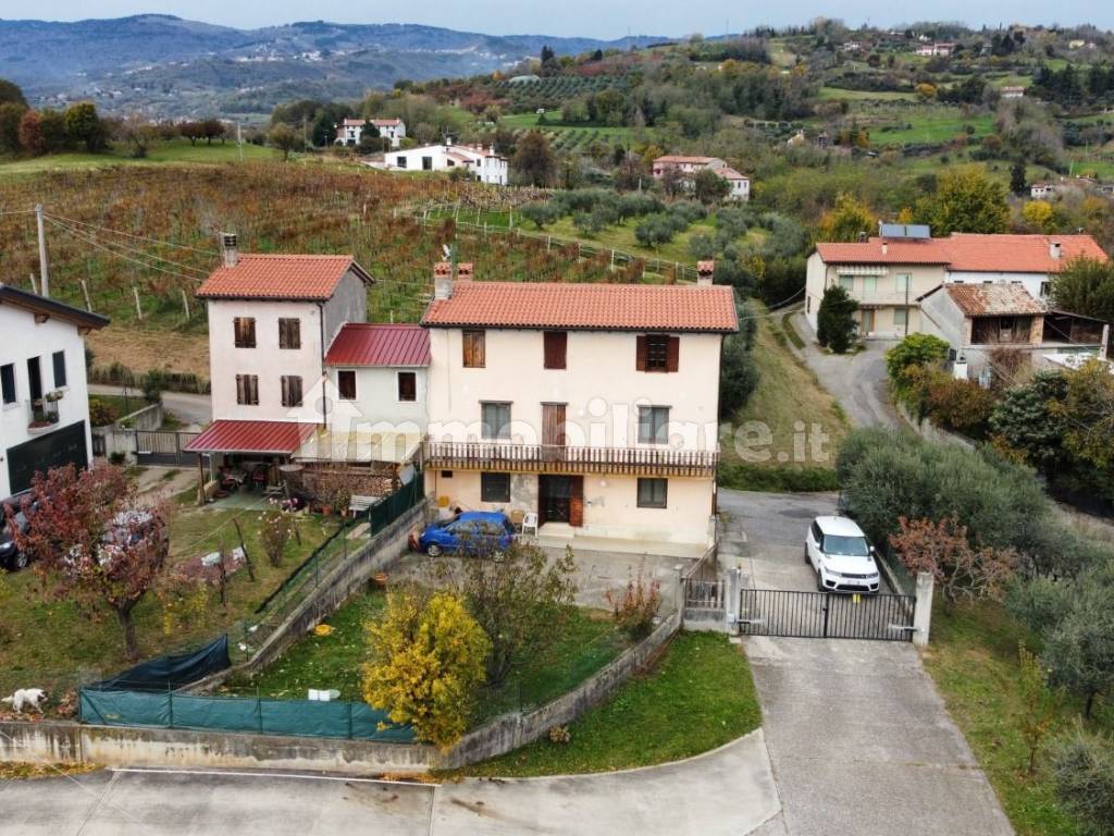 Vendita Villa a schiera in via Panica 131 Marostica. Buono stato, con ...