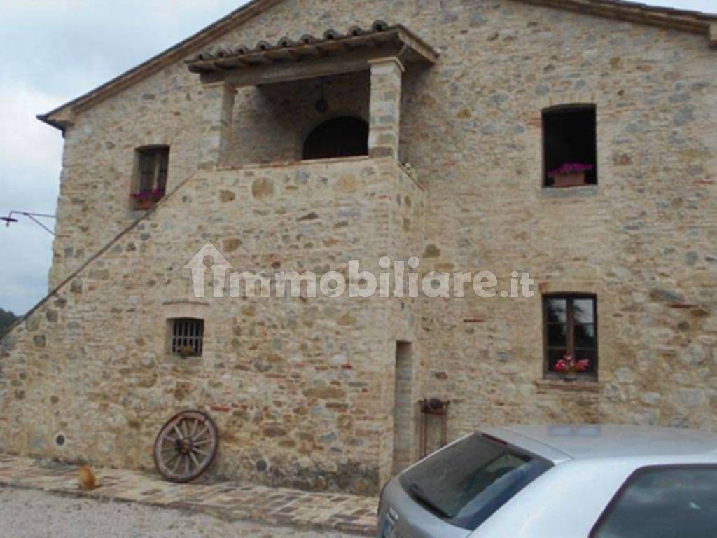 Asta per villa, Strada Statale Tiberina Umbertide, rif. 116703693 ...