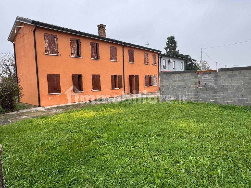 Vendita Villa bifamiliare in via Cascina Castelmassa. Posto auto ...