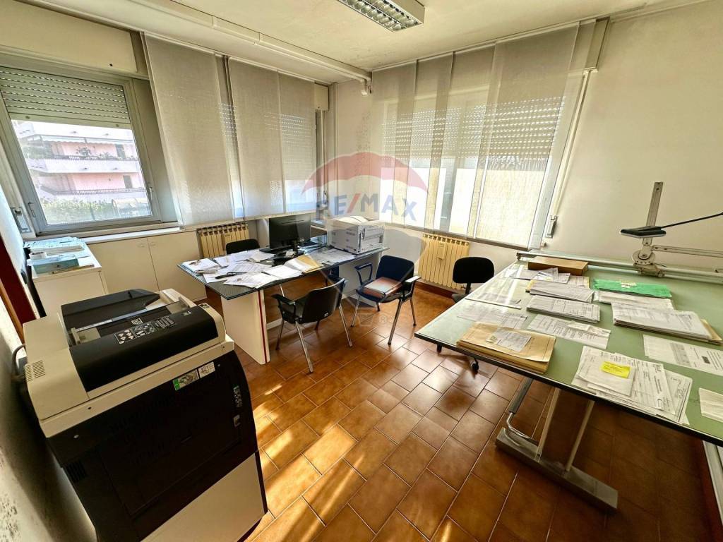 Ufficio - Studio in vendita, Legnano, Rif. 116740309 - Immobiliare.it