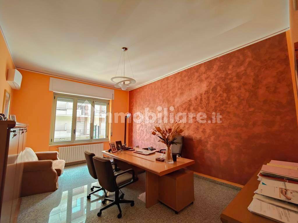 Ufficio - Studio via caloprese 23, Cosenza, Rif. 116783845 - Immobiliare.it