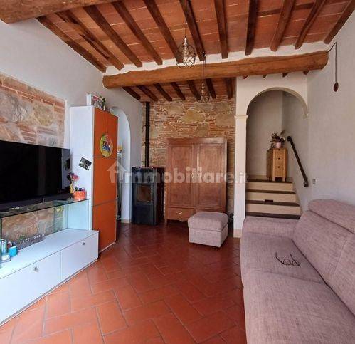 Vendita Villa a schiera in viale Gambacorti 56019 Vecchiano. Buono ...