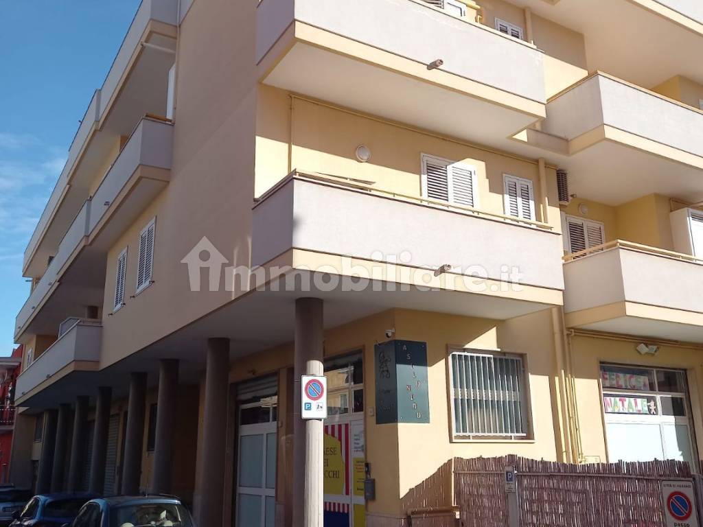 Vendita Appartamento in via Cristoforo Colombo 9. Fasano. Buono stato ...