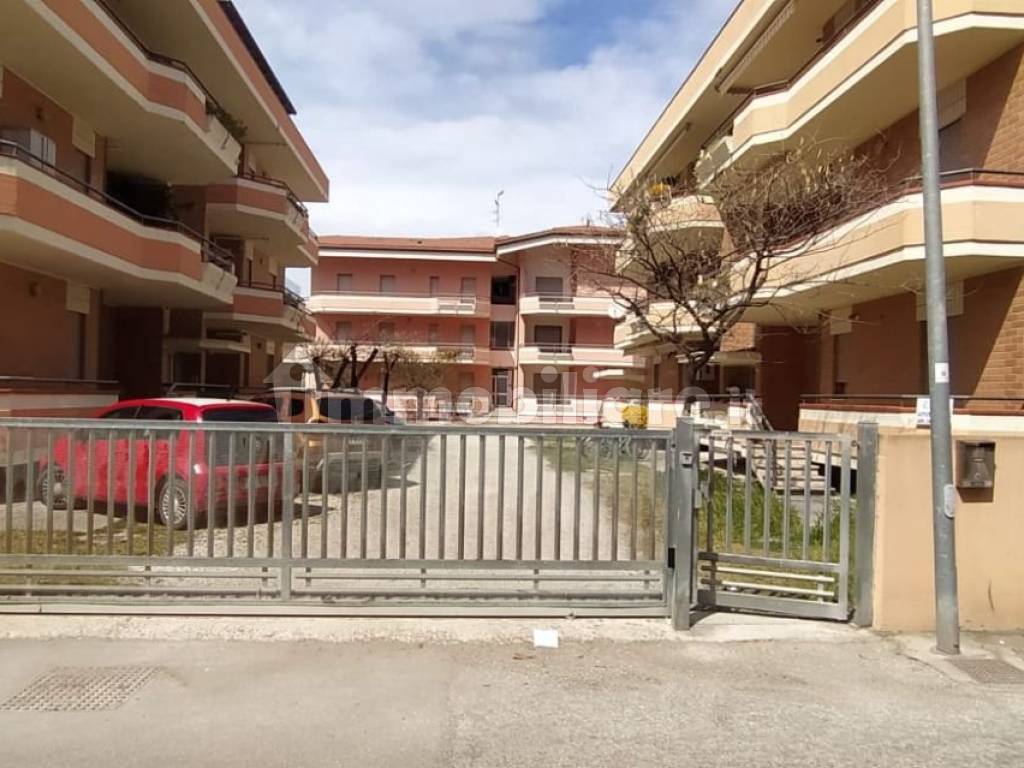 Affitto Appartamento Alba Adriatica. Bilocale in via Sicilia 12. Ottimo ...