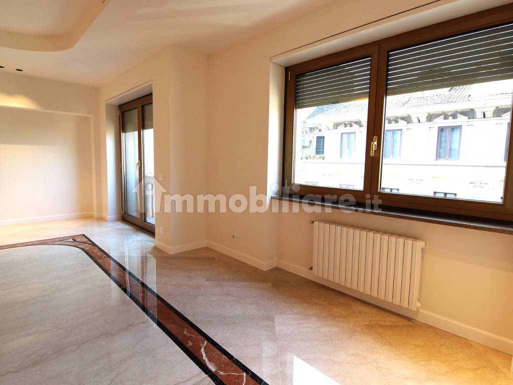 Affitto Appartamento Milano. Trilocale in via Pietro Verri 6. Ottimo ...