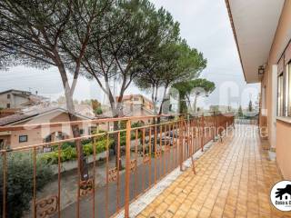 Case in vendita in zona Case Rosse, Roma - Immobiliare.it