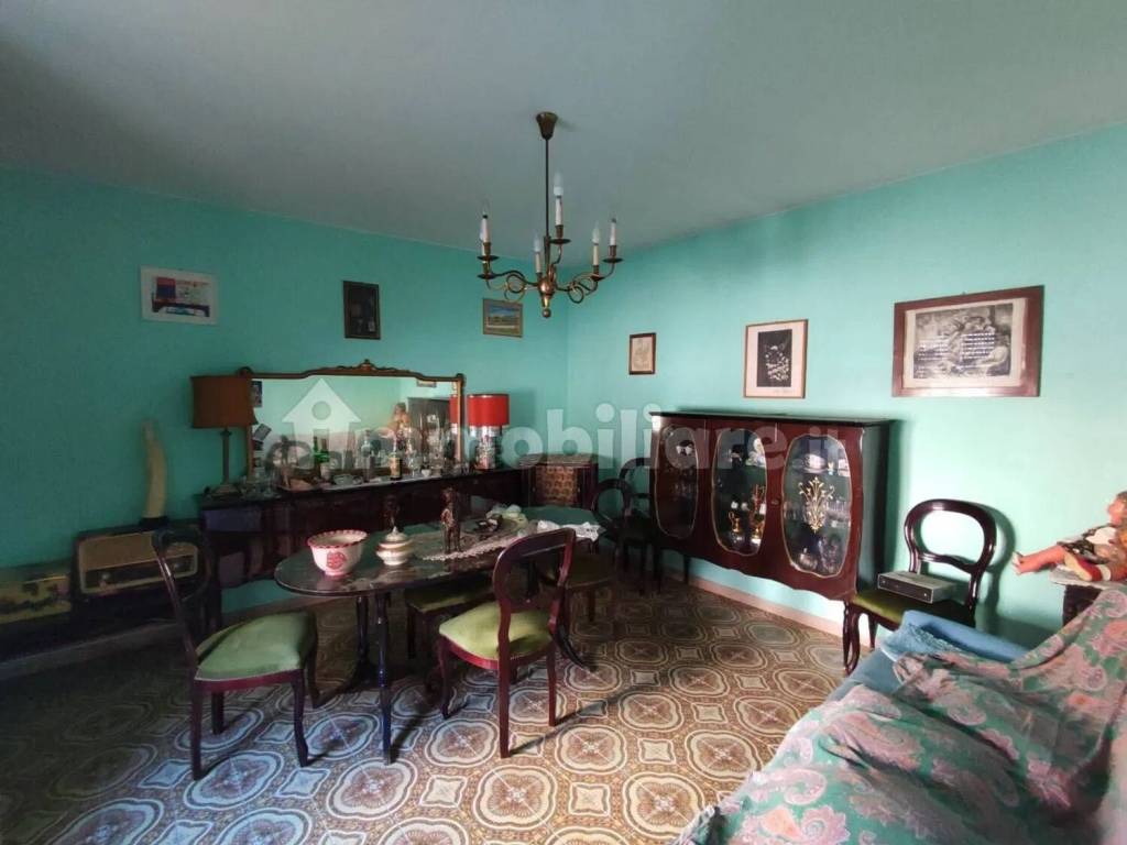 Vendita Villa unifamiliare in via Del Colle Amelia. Da ristrutturare ...