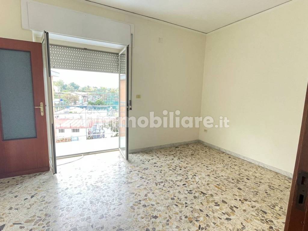 Affitto Appartamento Napoli. Trilocale in via Marco Rocco di ...