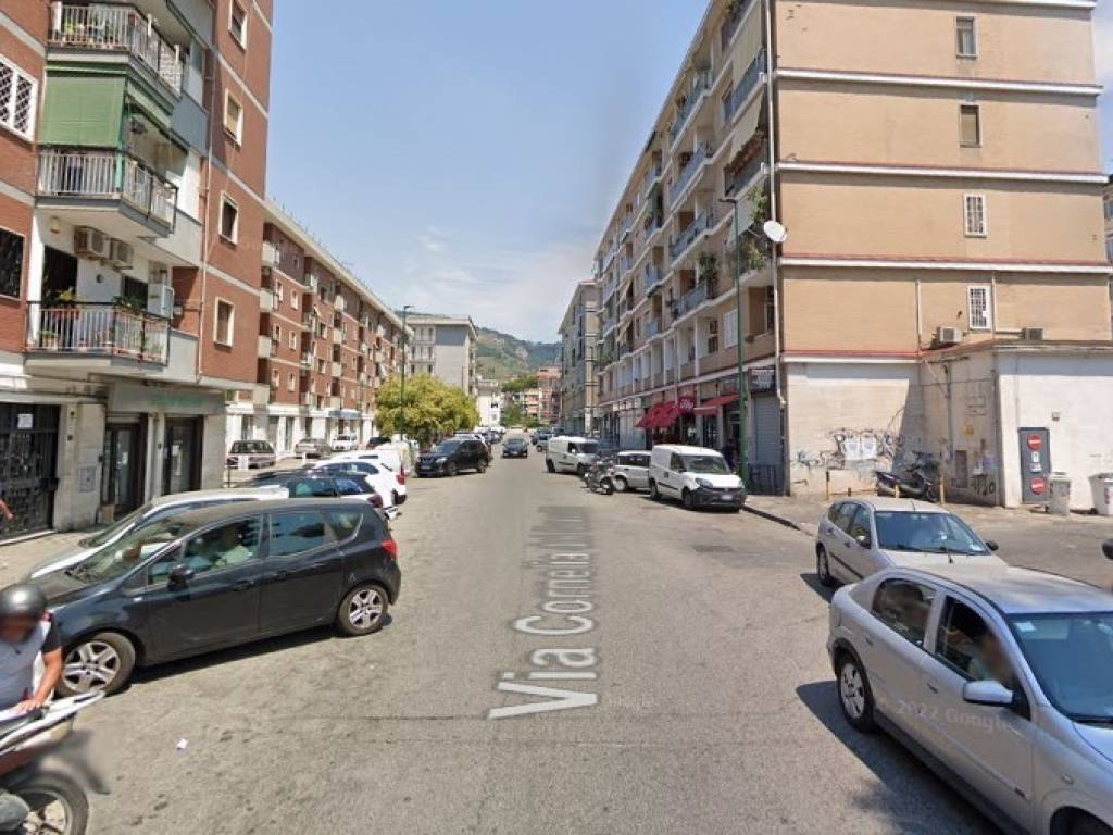Locale commerciale via Cornelia dei Gracchi, Napoli, Rif. 117000819 ...