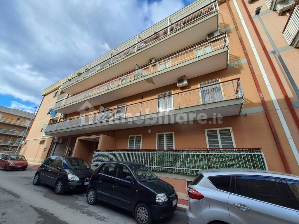 Vendita Appartamento Valenzano. Quadrilocale in via Papa Pio XII 3 ...