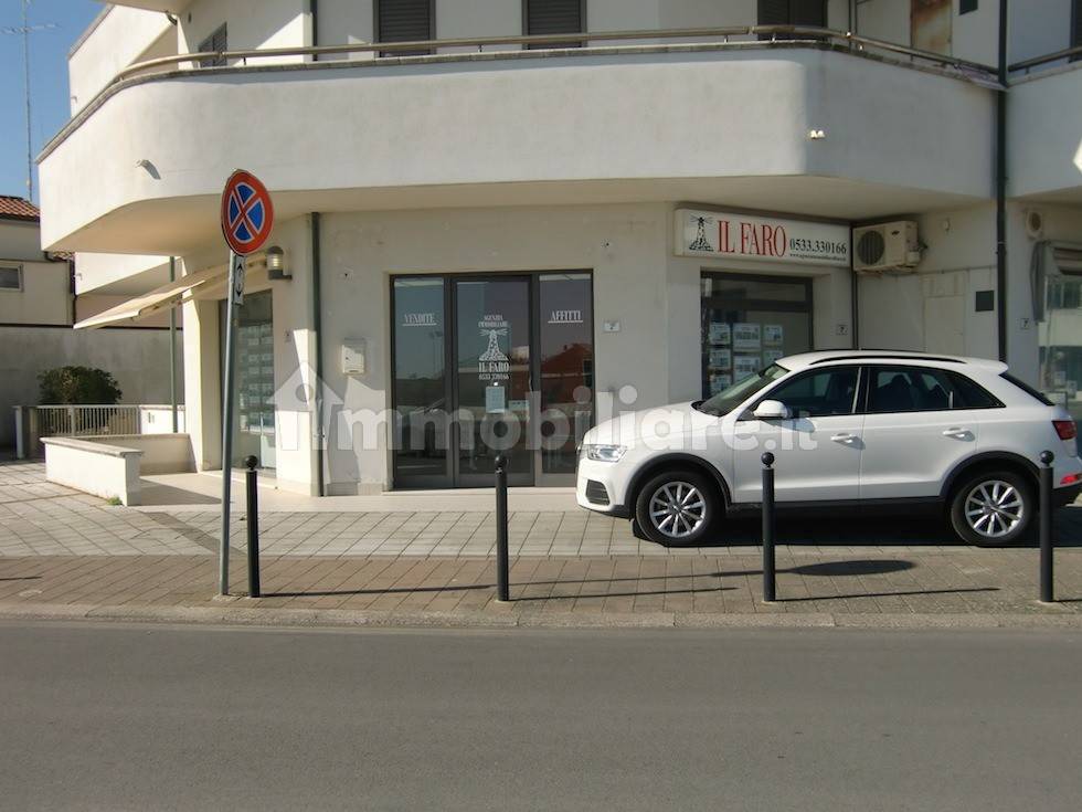 Locale commerciale via Anita Garibaldi, 2C, Comacchio, Rif. 117026013 ...