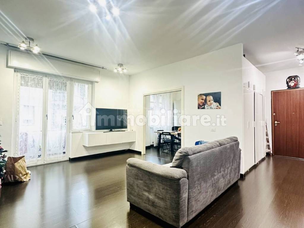 Vendita Appartamento in via Mario Tosa 43. Genova. Ottimo stato ...