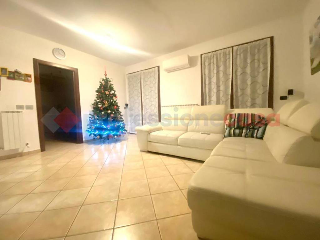 Vendita Villa a schiera in via Giotto Scandiano. Ottimo stato, posto ...