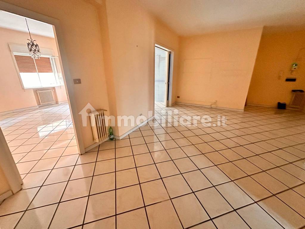 Vendita Appartamento Casoria. Trilocale in via Pio XII. Da ...