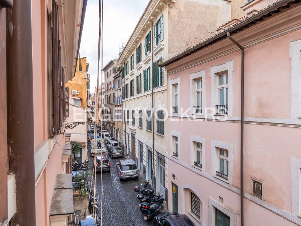 Vendita Appartamento Roma. Bilocale in via della Luce. Ottimo stato ...