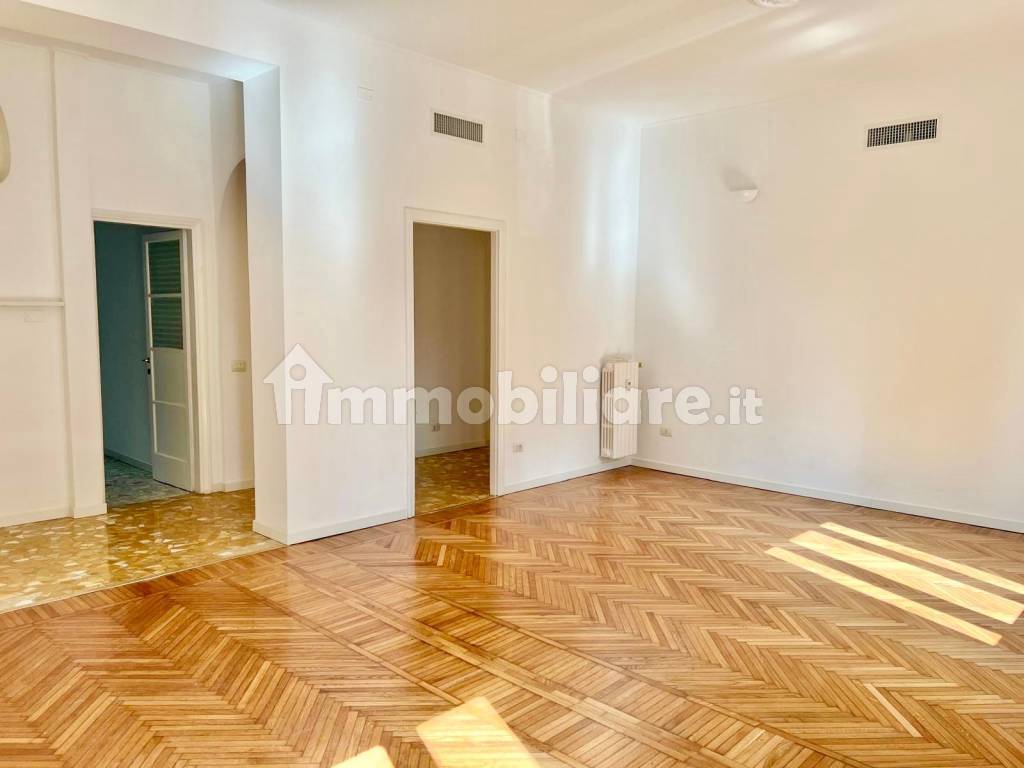 Affitto Appartamento Milano. Quadrilocale in via Piero Capponi 9 ...
