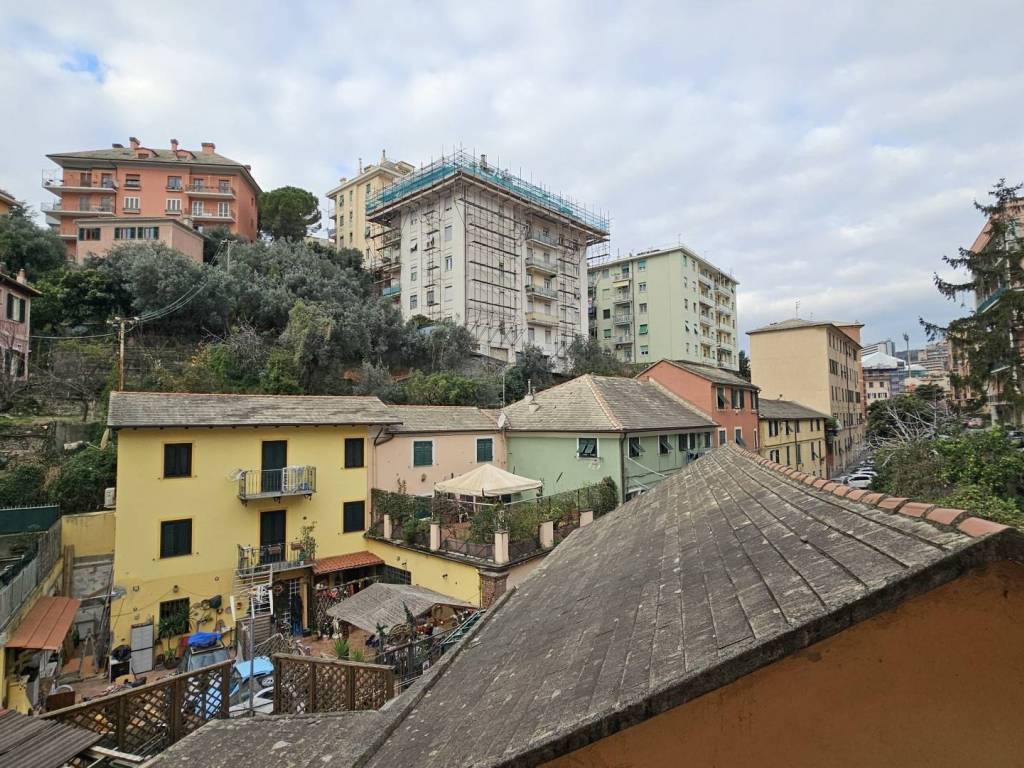 Vendita Appartamento in via Pontetti 4A. Genova. Ottimo stato, primo ...