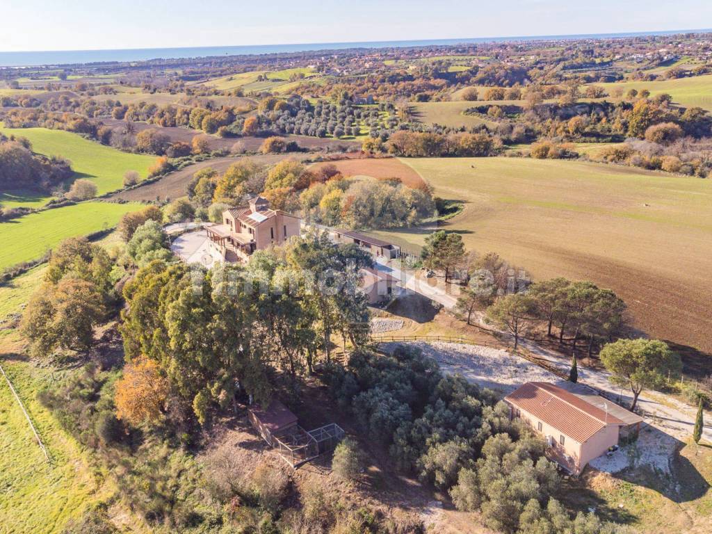 Vendita Rustico in vicolo di Castel Campanile 100 Fiumicino. Ottimo ...