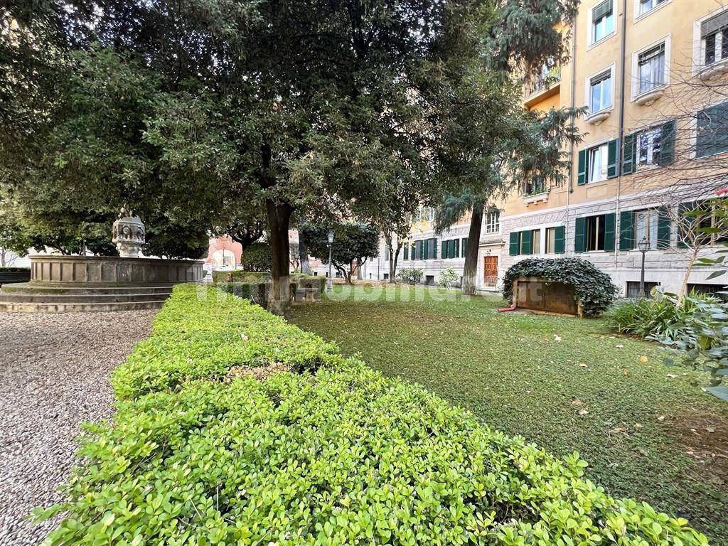 Vendita Appartamento in piazza Tuscolo. Roma. Nuovo, su più livelli ...