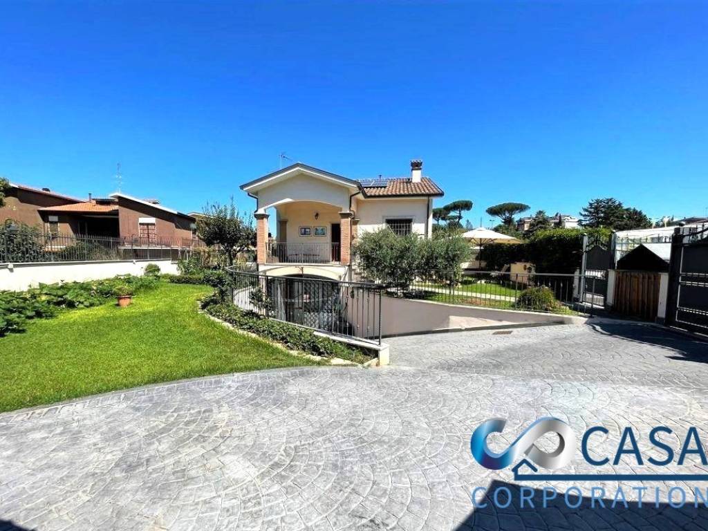 Vendita Villa unifamiliare in via di Castel di Leva 291 Roma. Ottimo ...