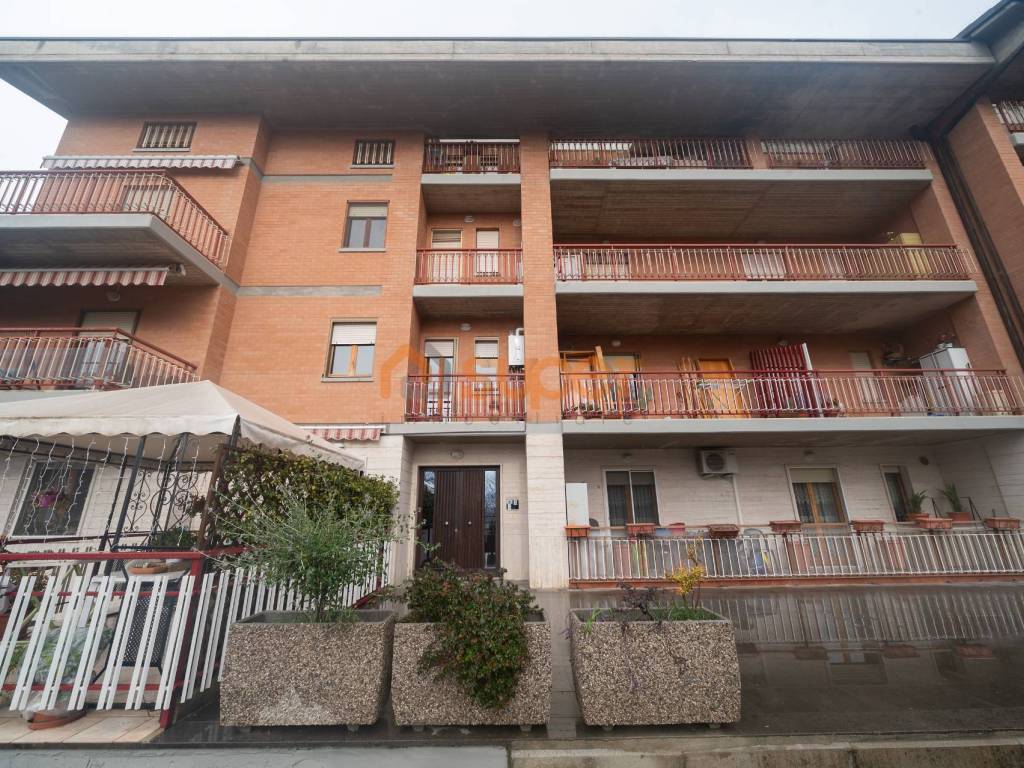 Vendita Appartamento Magione. Quadrilocale in viale Roma. Secondo piano, posto auto, con ...