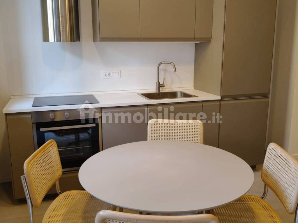 Vendita Appartamento Milano. Bilocale in via Monte Altissimo 8. Ottimo ...