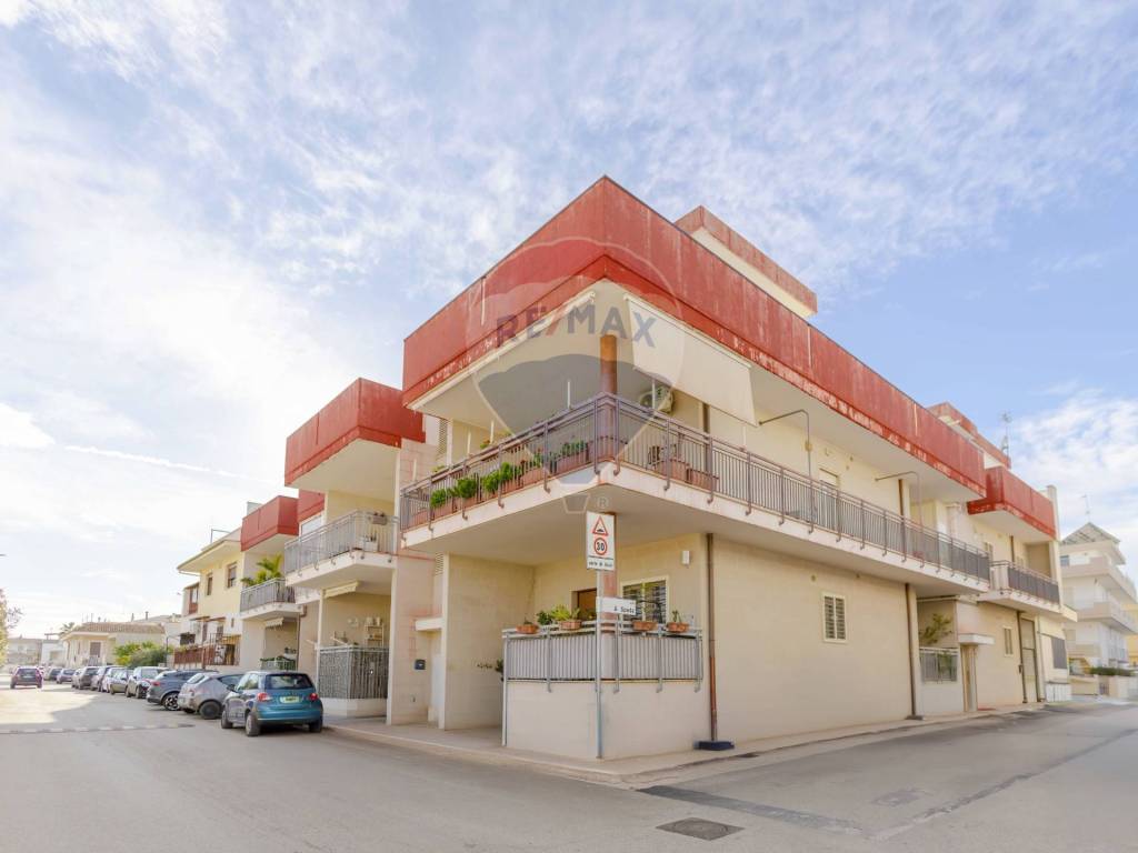 Vendita Appartamento Cellamare. Trilocale in via Michele Losurdo 23 ...