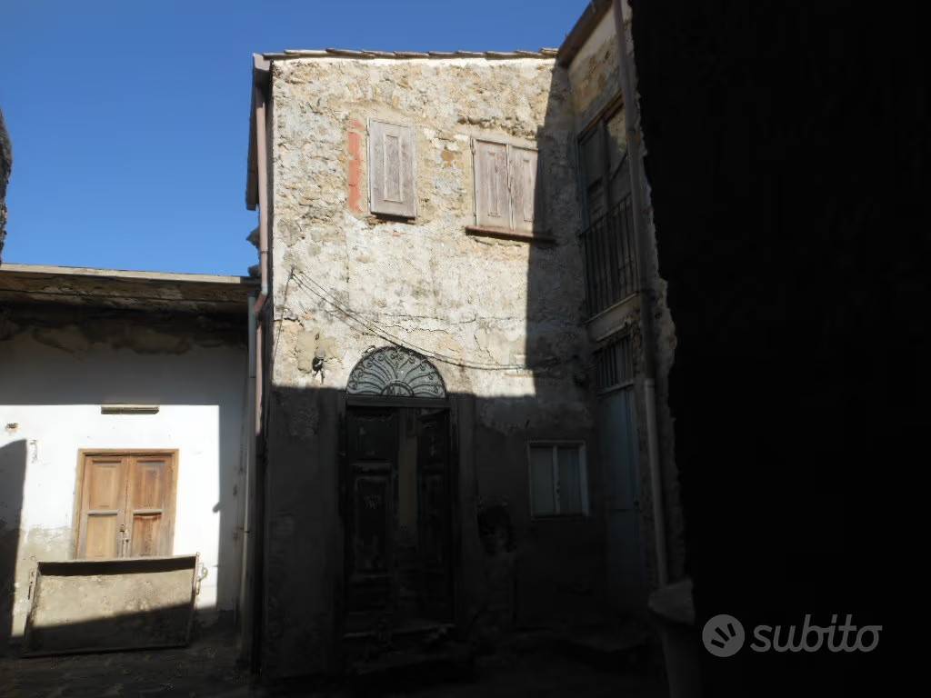 Vendita Appartamento in Contrada Favarella. Caltanissetta. Da ...