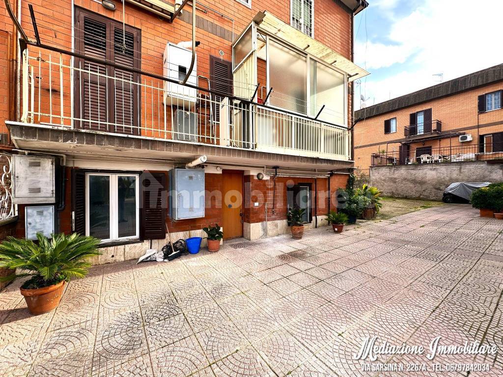 Vendita Appartamento Roma. Bilocale in via del Risaro. Buono stato ...